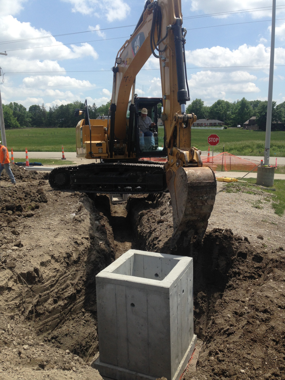 Underground Utilities - Loch Sand and Construction